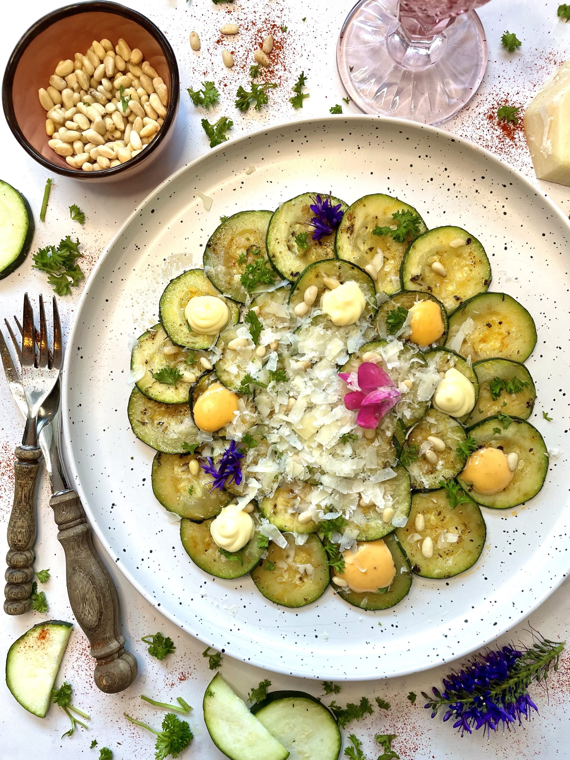 Courgette carpaccio recept | Food Places