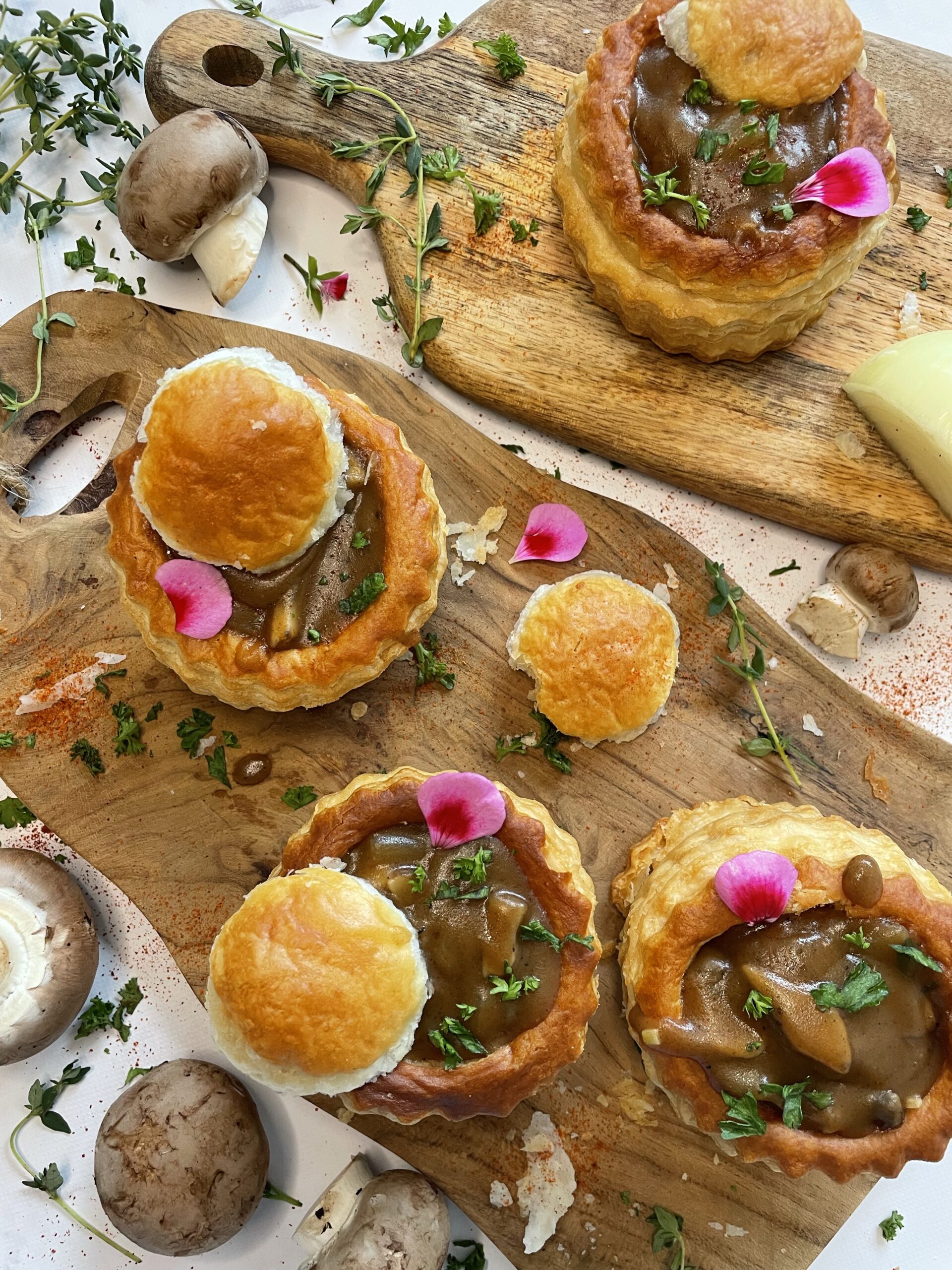 Champignons ragout pasteitjes recept | Food Places