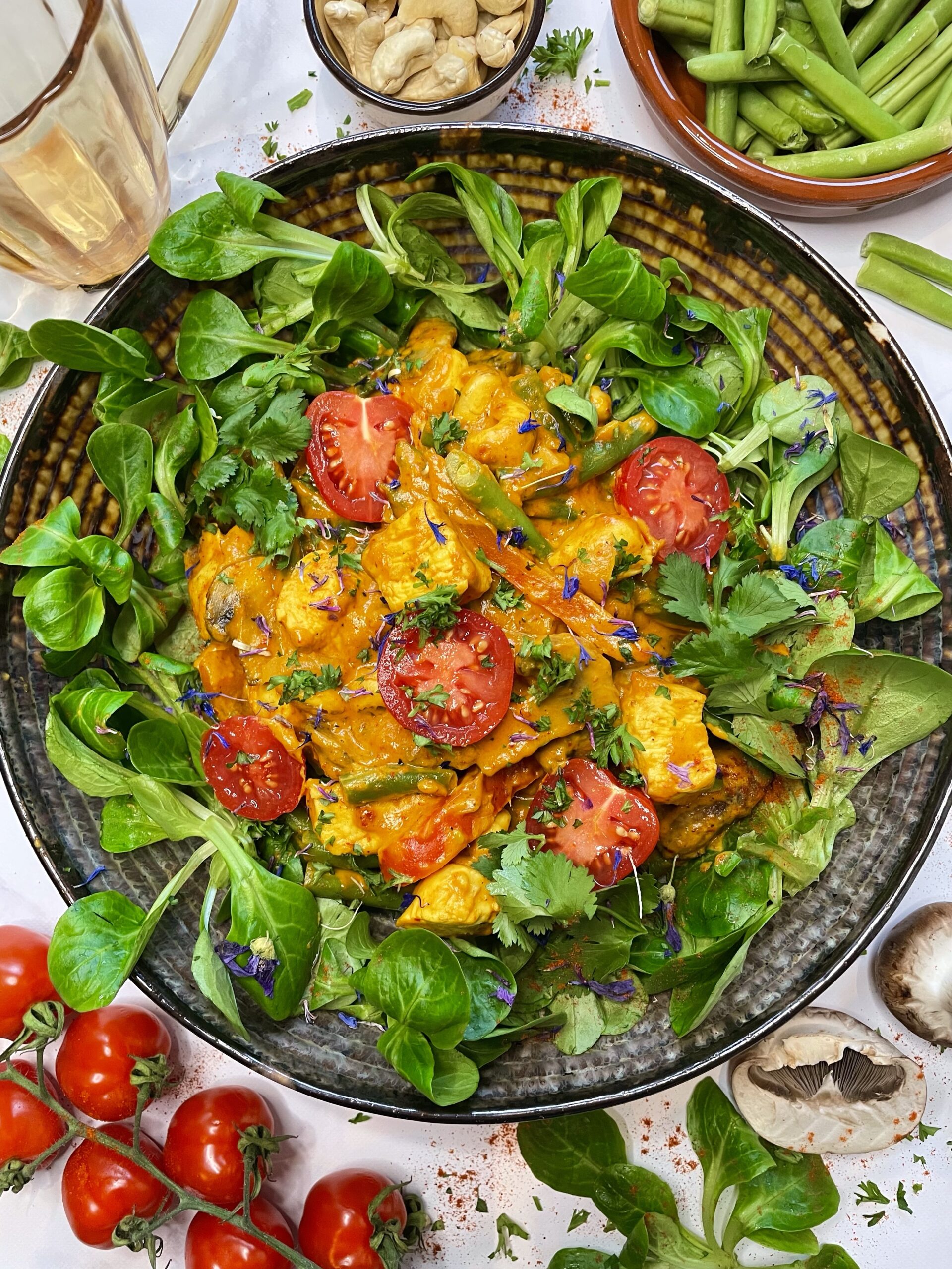 Kip gele curry salade met groenten recept | Food Places